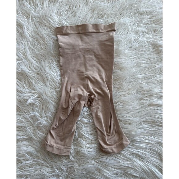 SKIMS | Intimates & Sleepwear | Skims Seamless Sculpt High Waisted ...